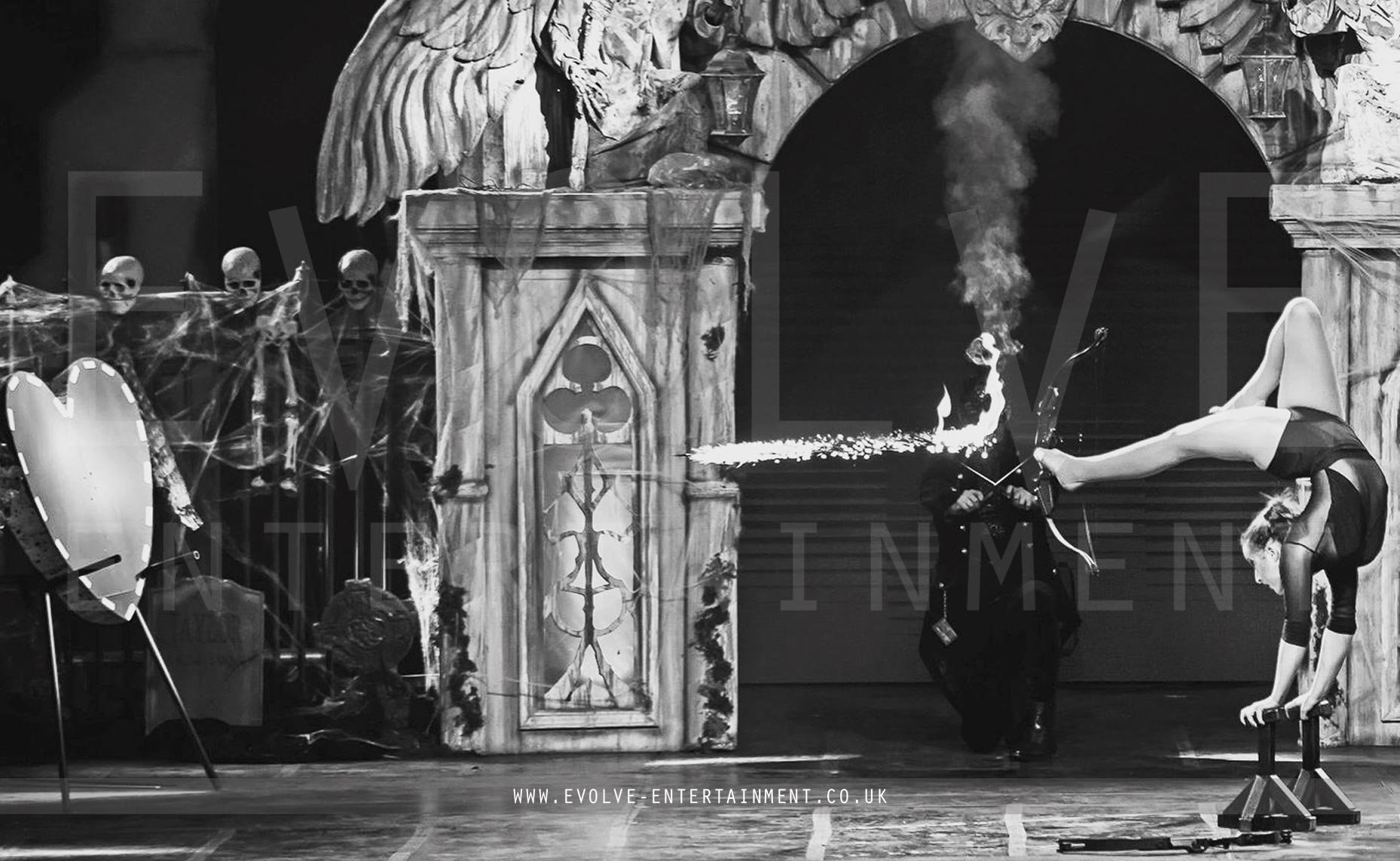 Cupid's Bow Foot Archery